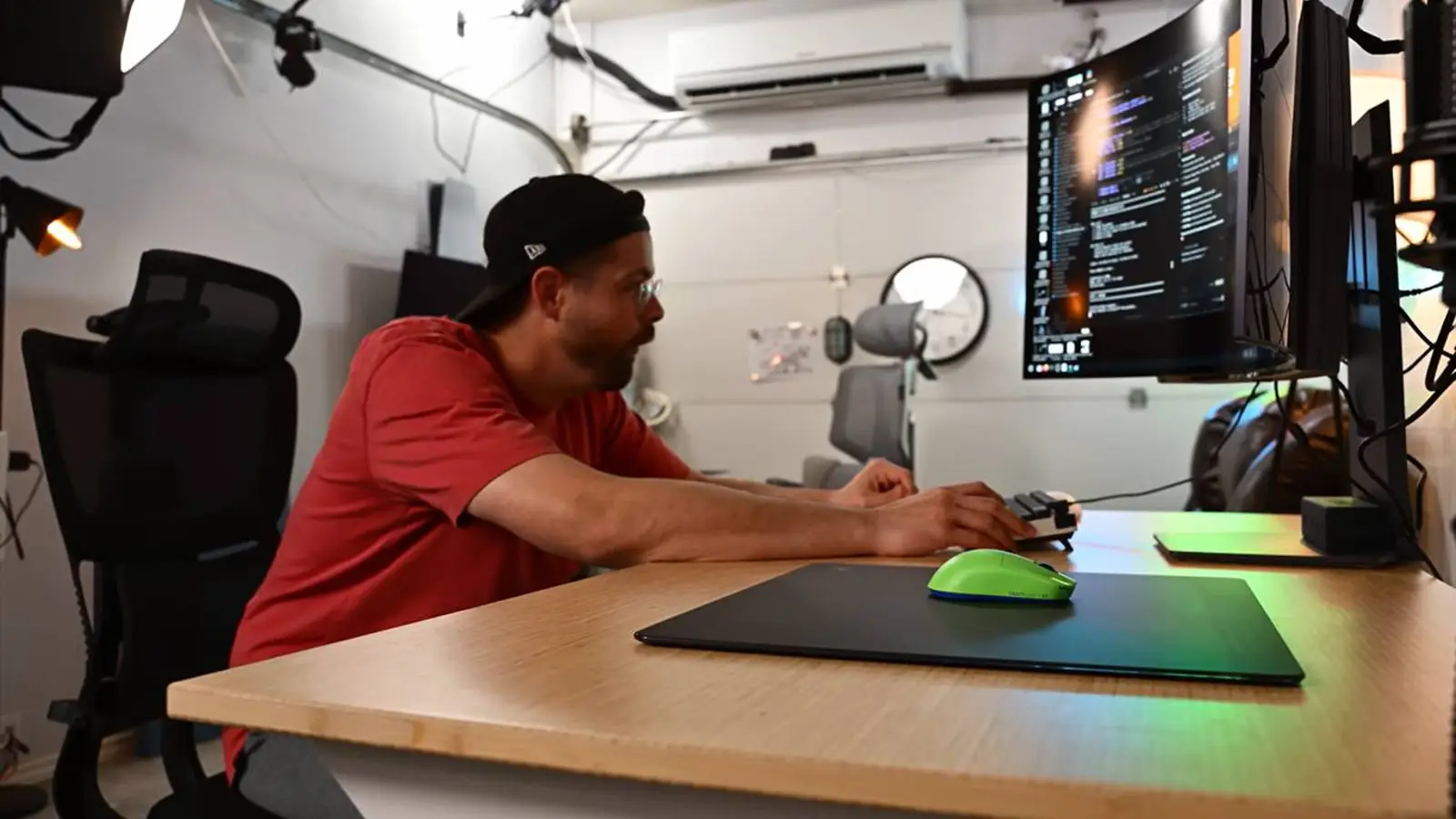 Motorized mousepad auto-aim: computer vision in action