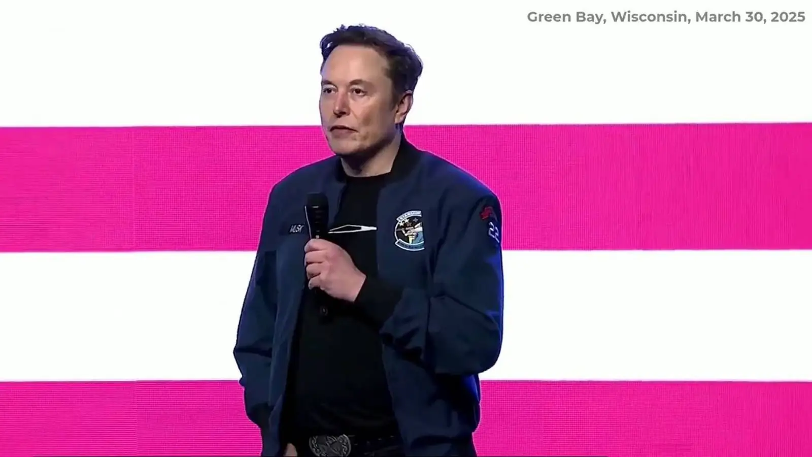 Elon Musk offers xAI's Grok 4.1 to reboot Apple's Siri